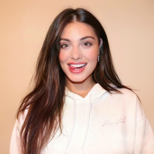 Being a YouTuber with Depression with Alana Arbucci - Erika Vieira